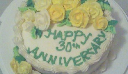 50Th Anniversary Yellow Roses - CakeCentral.com