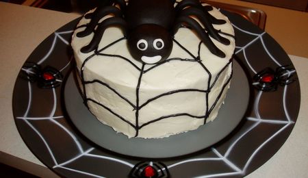 Spider Cake - CakeCentral.com