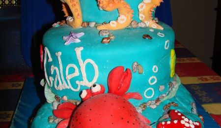 36 Ct. Octopus Cupcake Cake - CakeCentral.com