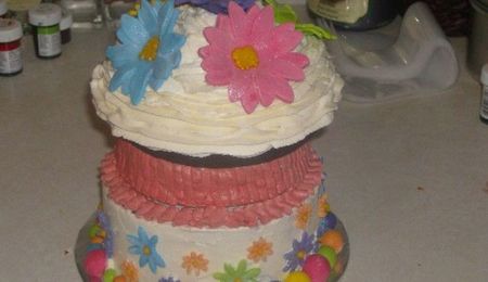 Giant Cupcake / Bowl Of Mashed Potatoes - CakeCentral.com