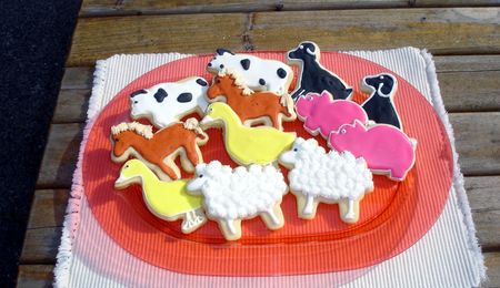 Farm Animal Cookies - CakeCentral.com