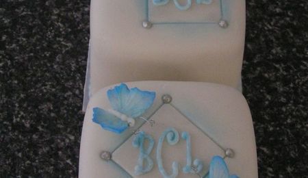 4X4 Wedding Cake - CakeCentral.com