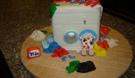 Baby Looney Tunes Cake - CakeCentral.com