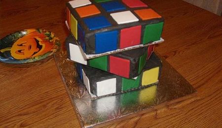 Borg Cube - CakeCentral.com