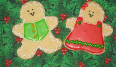 Gingerbread Boys And Girls - CakeCentral.com
