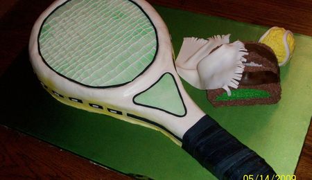 Tennis Cake - CakeCentral.com