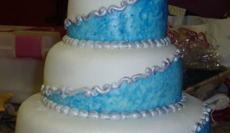 20Th Anniversary Blue And White Pearls Cake - CakeCentral.com