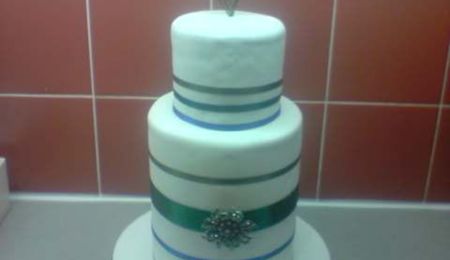 Wvu Graduation Cake - CakeCentral.com