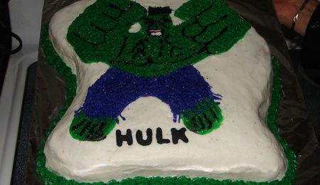 Incredible Hulk Cake - CakeCentral.com