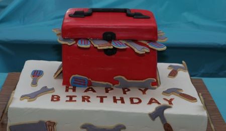 Snap On Tool Box - CakeCentral.com