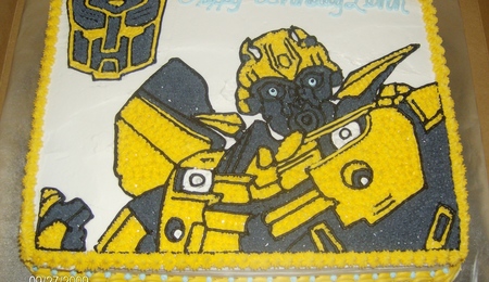 Transformers Bumblebee - CakeCentral.com