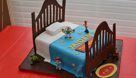 Bed Pan Cake - CakeCentral.com