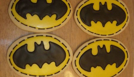 Batman Cookies - CakeCentral.com