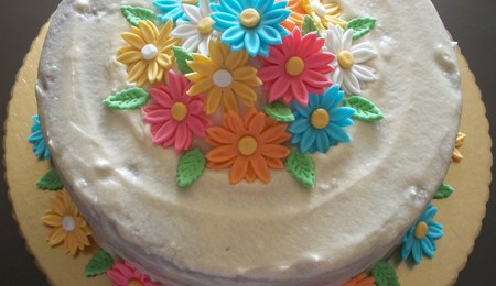 Flower Power Birthday Cake For My 5 Year Old Daughter. - CakeCentral.com