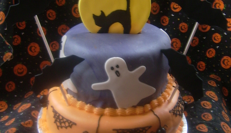 Bat Cake - CakeCentral.com