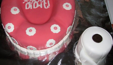 Bed Pan Cake - CakeCentral.com