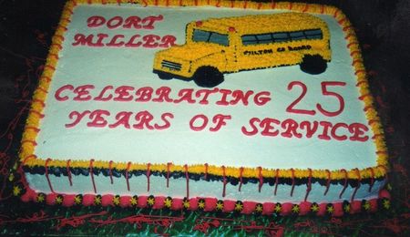 Tour Bus - CakeCentral.com