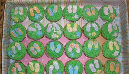Flip Flop Cupcake Cake - CakeCentral.com