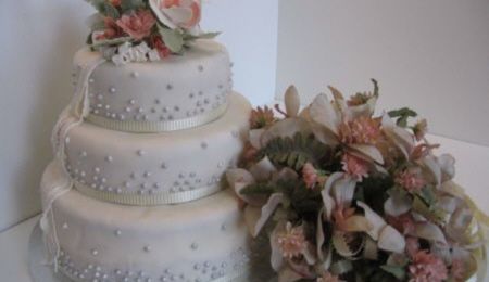 25Th Anniversary Cake - Scrollwork - CakeCentral.com