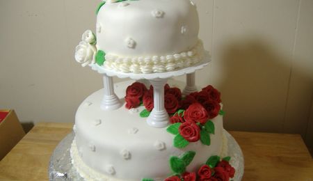 Elsa From Disneys Frozen Inspired Wedding Cake I Wanted Something Very Simple Yet Elegant ...