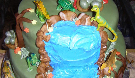 Brachiosaurus Cake - CakeCentral.com