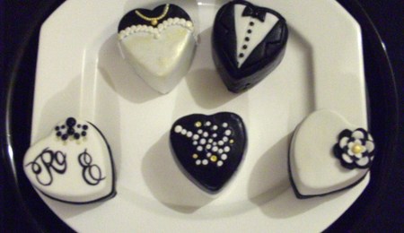 Mini Square Wedding Cakes - CakeCentral.com