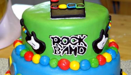 Nine Inch Nails Cake - CakeCentral.com