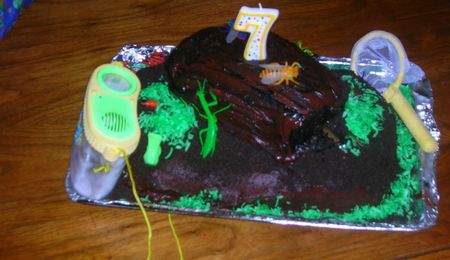Bugs Cake - CakeCentral.com