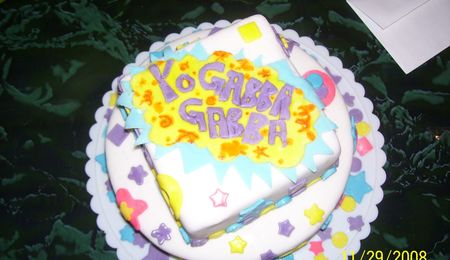 Yo Gabba Gabba Boombox Cake - CakeCentral.com