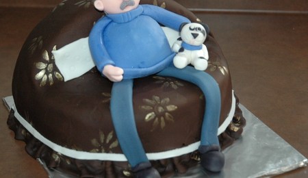 Dad Sleeping In Chair With T.v. - CakeCentral.com