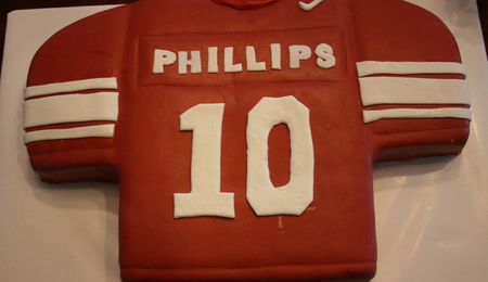 Alabama Football Cake - CakeCentral.com