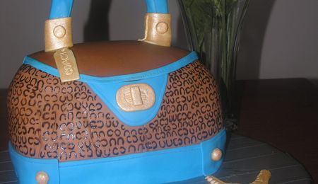 Purse Cake Template - CakeCentral.com