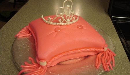 Princess Pillow And Crown - CakeCentral.com
