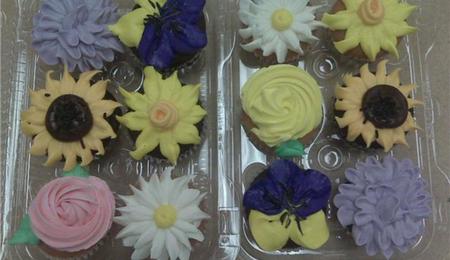 Spring Flower Cupcakes - CakeCentral.com