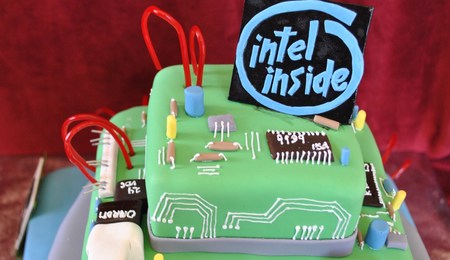 Circuit Board Cake - CakeCentral.com