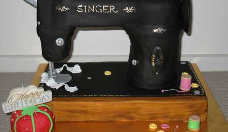 Lincoln Arc Welder Welding Machine Grooms Cake - CakeCentral.com