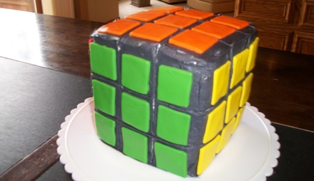 Borg Cube - CakeCentral.com