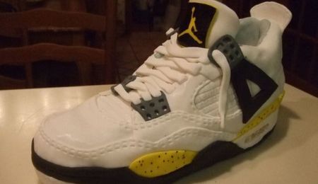 Nike Dunk Cake - CakeCentral.com