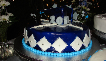 Lsu Graduation Cake - CakeCentral.com