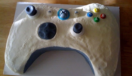 New Black Xbox 360 Console & Controller Cake - CakeCentral.com