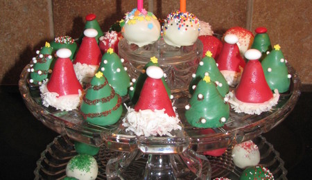 Cake Ball Christmas Tree - CakeCentral.com