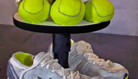 Tennis Racket Cake - CakeCentral.com