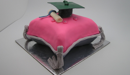 College Graduation Cake For Teacher - CakeCentral.com