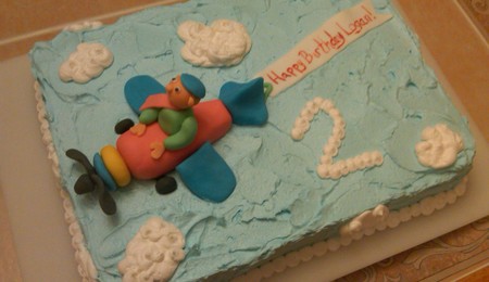 Biplane Cake - CakeCentral.com