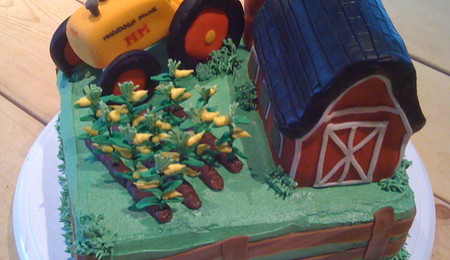Case Tractor - CakeCentral.com