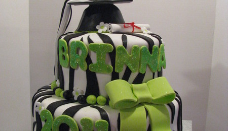 Lsu Graduation Cake - CakeCentral.com