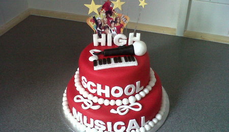 Magic School Bus Cake - CakeCentral.com