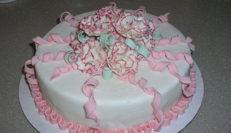 Roses, Pearls, Vintage Buttons, Lace And Ruffle Flowers. - CakeCentral.com