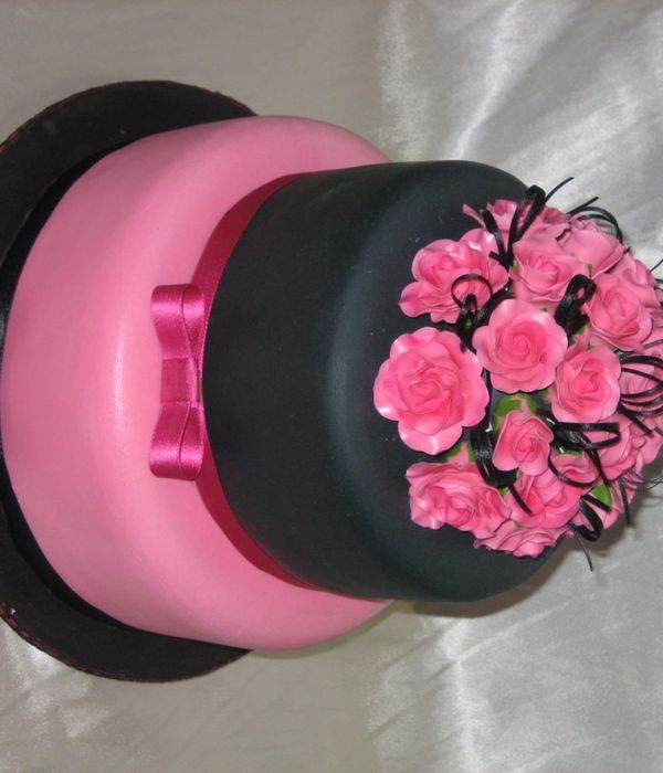 Top Pink and Black Edgy Cakes - CakeCentral.com