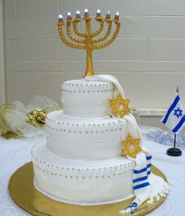 Top Hanukkah Cakes - CakeCentral.com